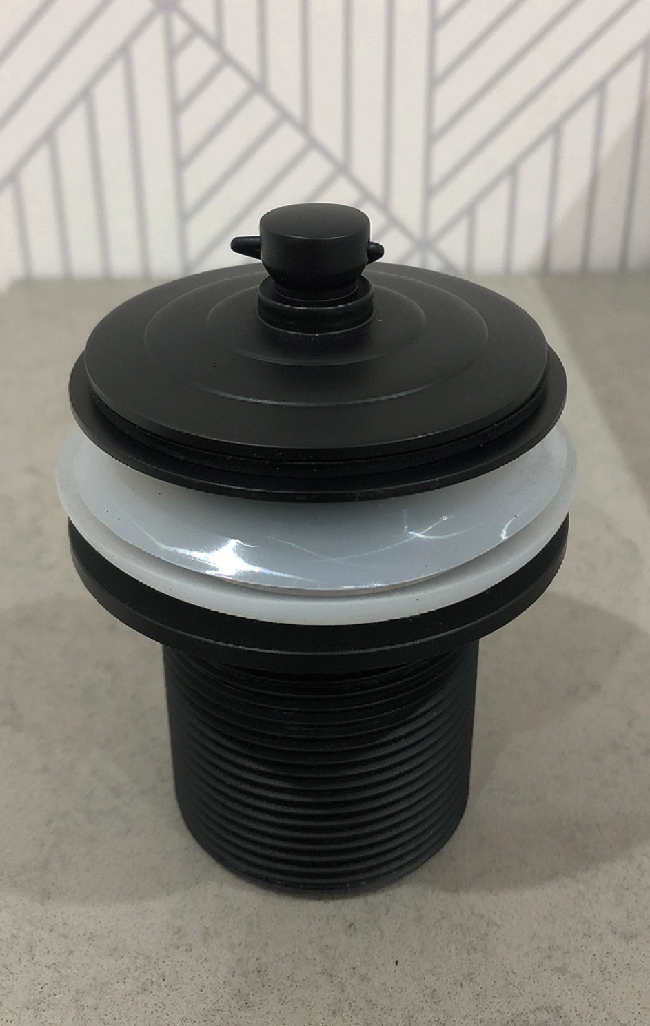 Deluxe Plug and Washer Matte Black – Bathware Direct